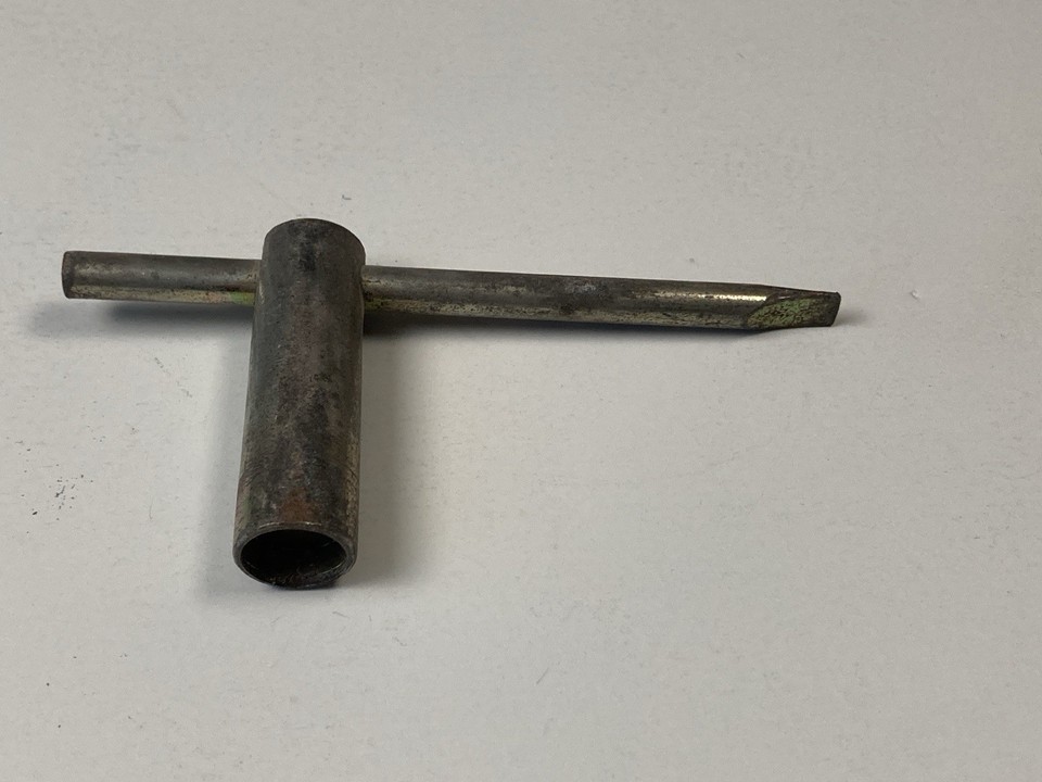 GM Small Wire Wheel Hubcap Lock Key Wrench 70's 80's 90's Tool Locking ...