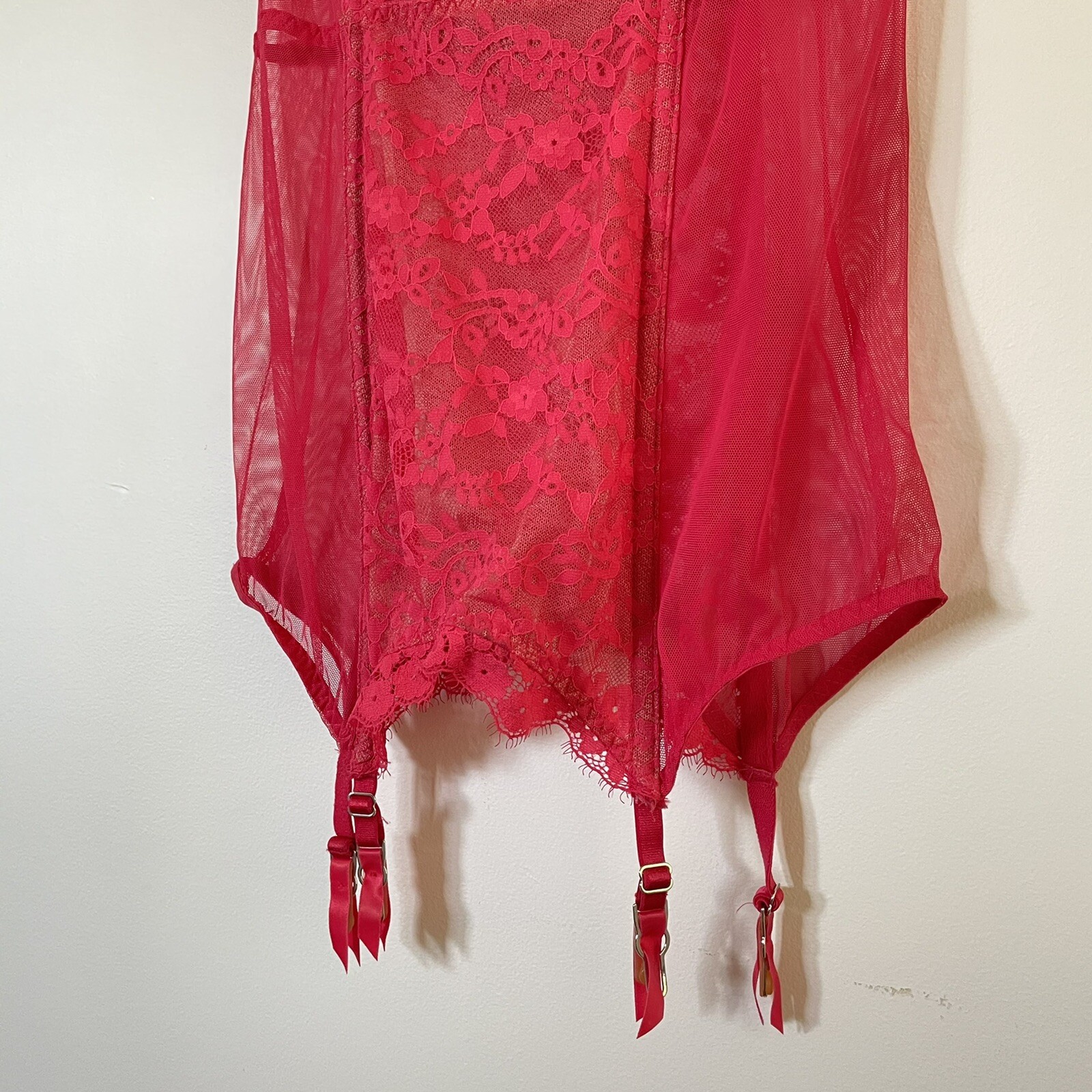 VICTORIAS SECRET Lingerie Red Lace GARTER BUSTIER COR… - Gem