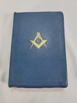 Masonic Edition Holy Bible Great Light Masonry Blue VTG 1957 Masonic ...