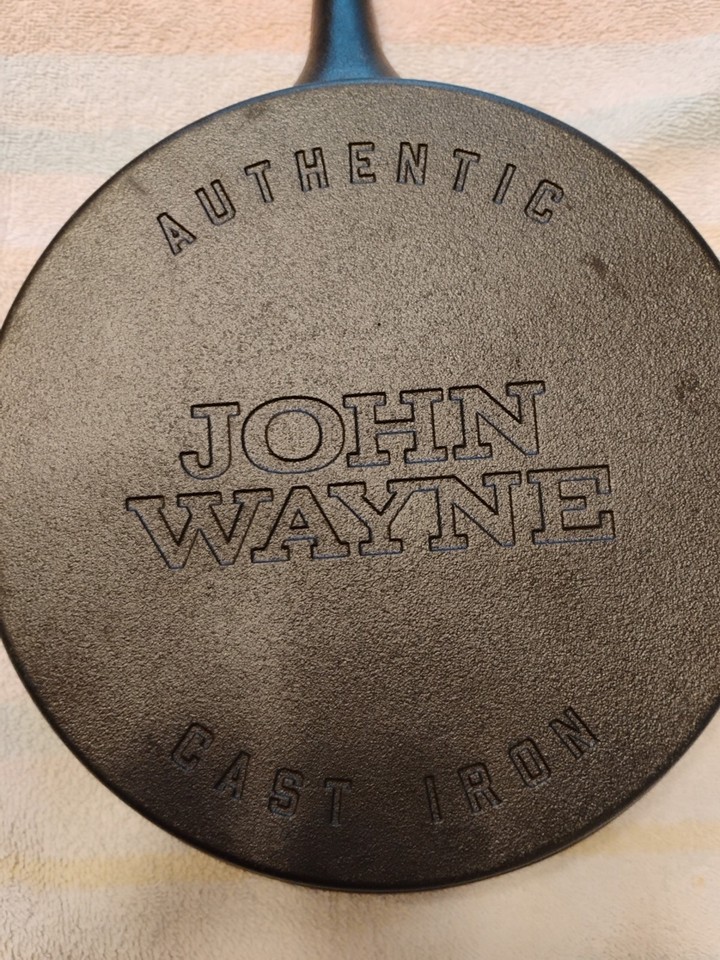 John Wayne Authentic Cast Iron Cookware, 10" Pan, Skillet, Double Spout ...
