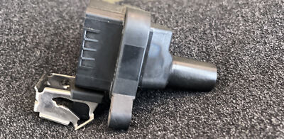 Bosch High Voltage Ignition Coil -- 95-03 BMW 5 Series - #0221504004 ...