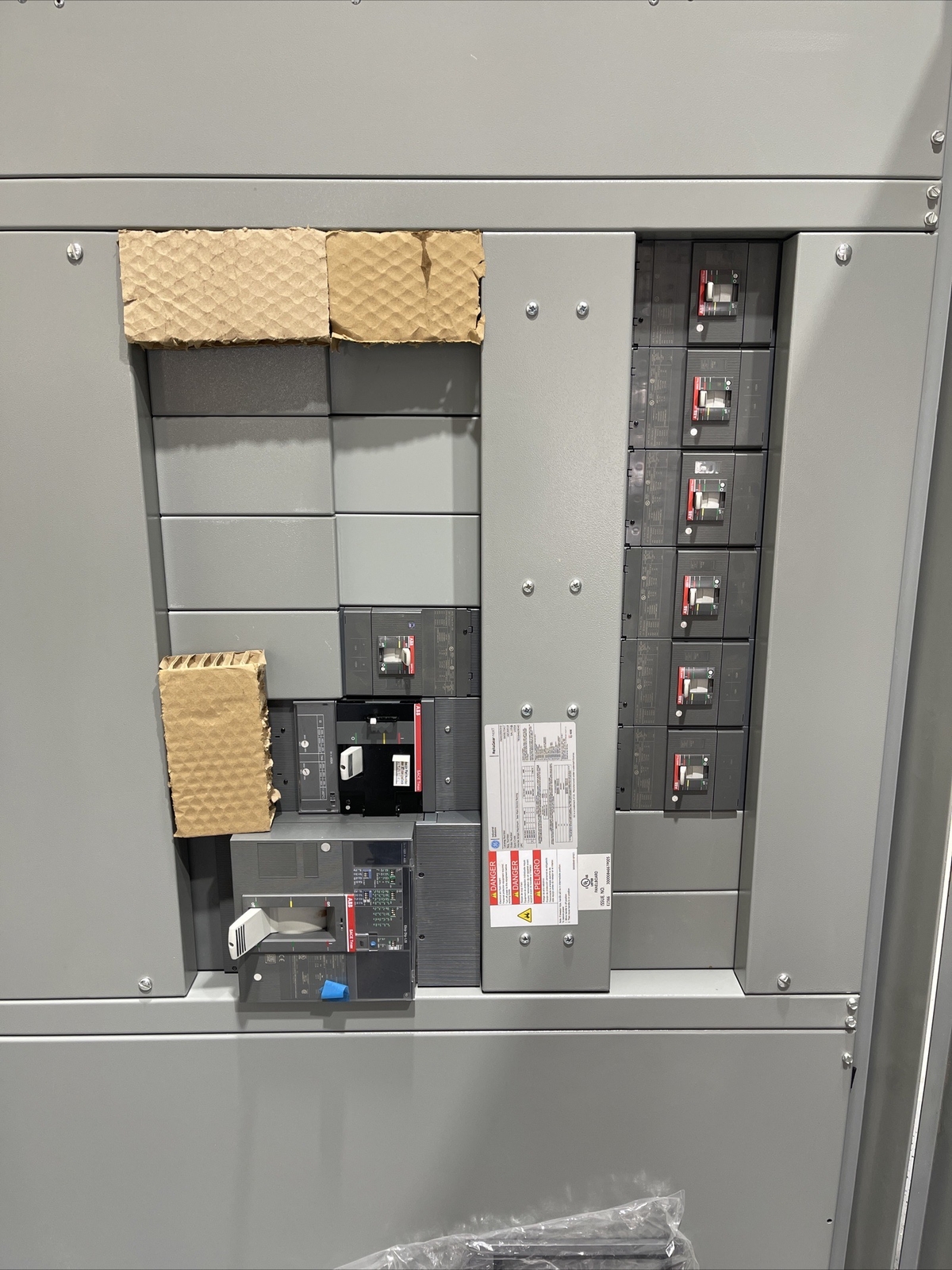 1000 AMP NEMA 3R Main Distribution PanelABB 65k 480y/277v/208y/120v 3P ...