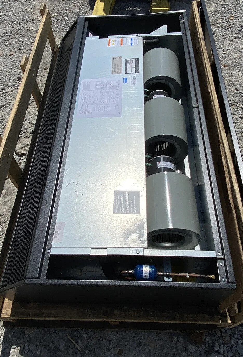 Vertiv Liebert DME027E-PCN DataMate AC Cooled Y20G30A064 ,PH 1, HZ60 ...