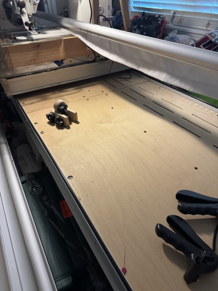 Janome Mid Arm Quilting Machine With Grace 12 Ft Quilting Frame And ...