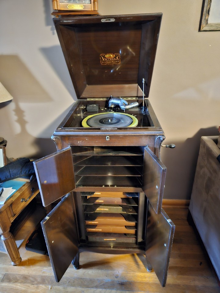 VICTROLA 1917 RCA TALKING MACHINE ANTIQUE CLASSIC RARE VV-100 PLAYS ...