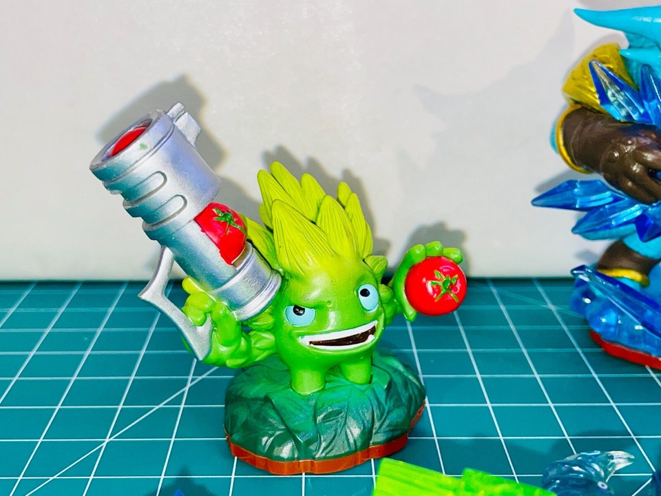 Skylanders Trap Team Lizard Bow Arrow Food Fight Fire Torch Life Hammer ...