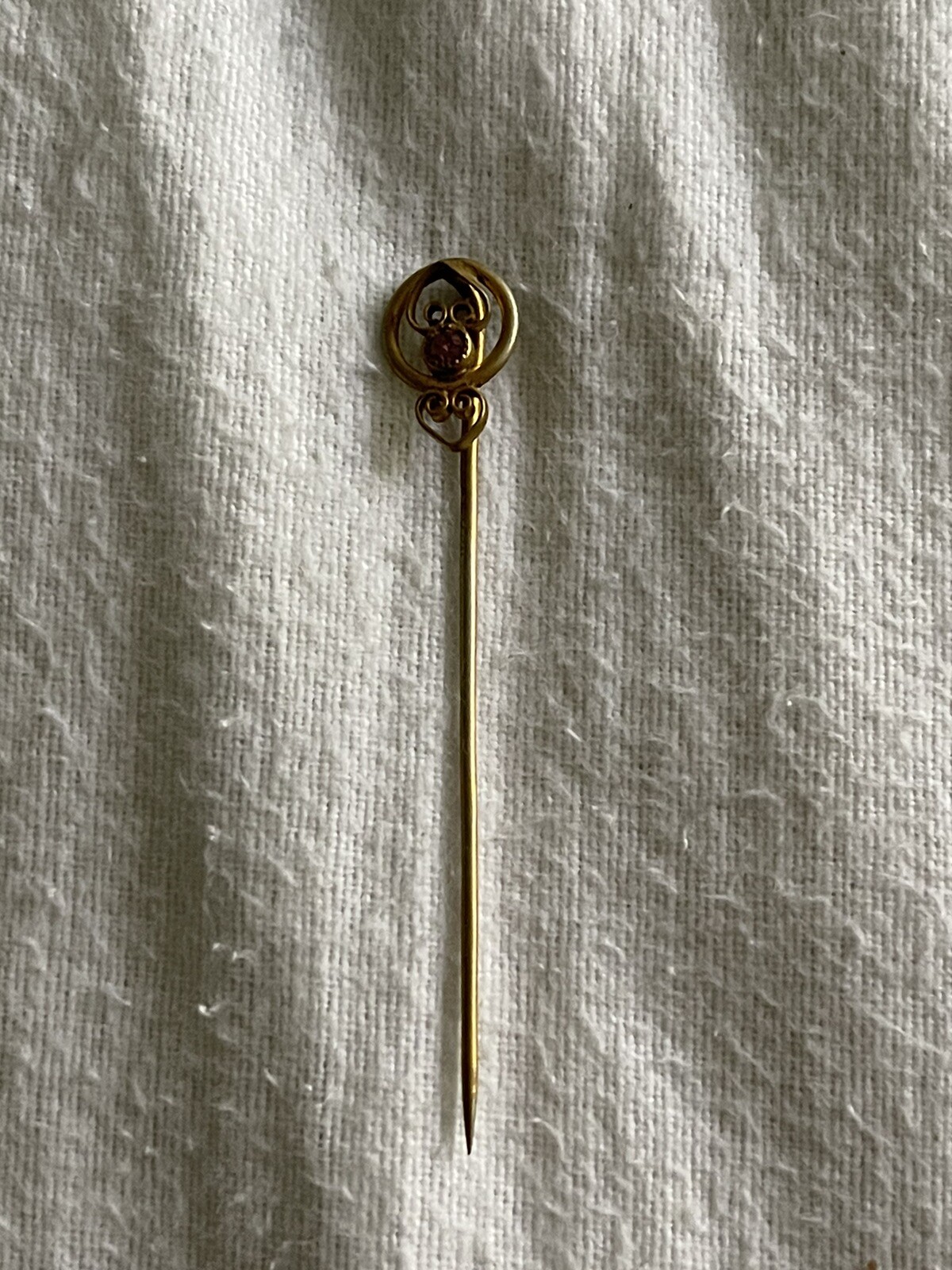 vintage gold stick pin - Gem