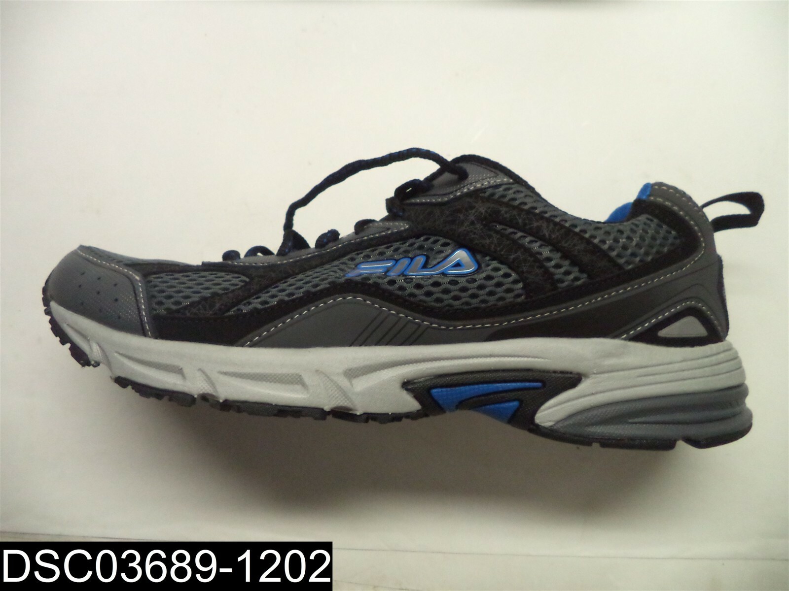 FILA Windshift 15 Men's Running Shoe's Size 11 Gray Black Blue SNEAKERS ...