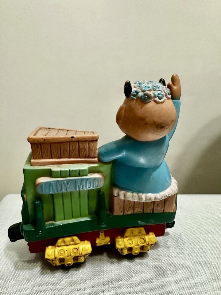 1980s Jollibee Train Vinyl Toy Fig Lot 3pcs CHICKEE CHAMP LADY MOO Rare ...