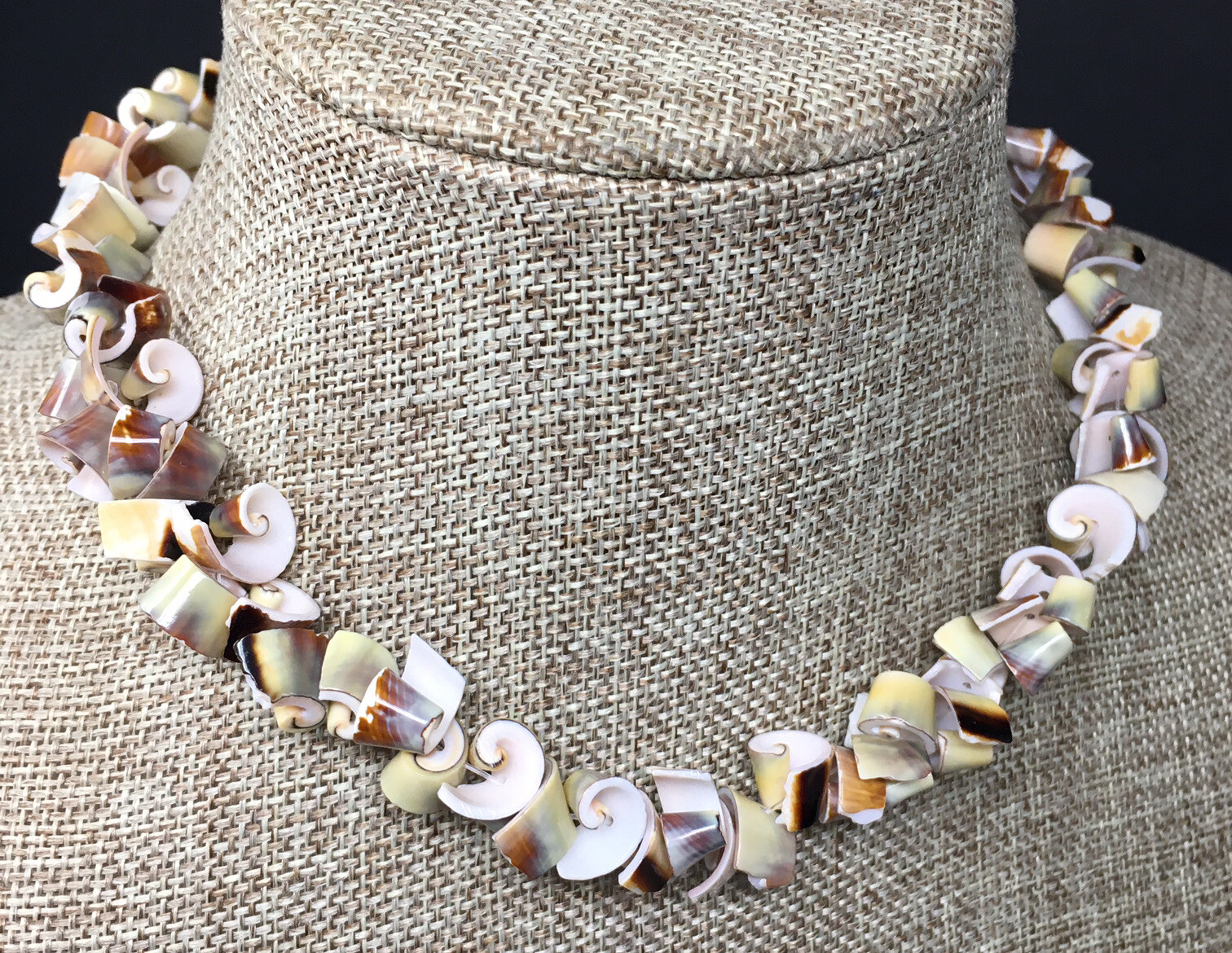 Vintage Cone Shell Necklace 1970s Hawaiian Boho Luxe … - Gem