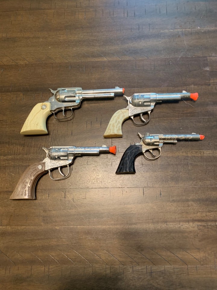 LOT OF 13 VINTAGE CAP GUNS (ALL IN WORKING CONDITION) | eBay