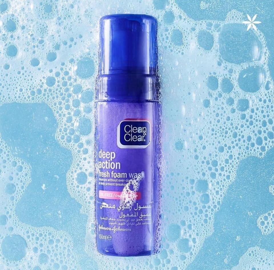 Clean & Clear Deep Cleansing-Action-Fresh Foam Wash-Oil Free( 4 Packs X ...