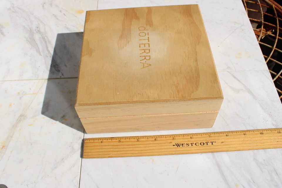 Doterra Essential Oils Empty Wooden Storage Box Case Holds 25 Bottles ...