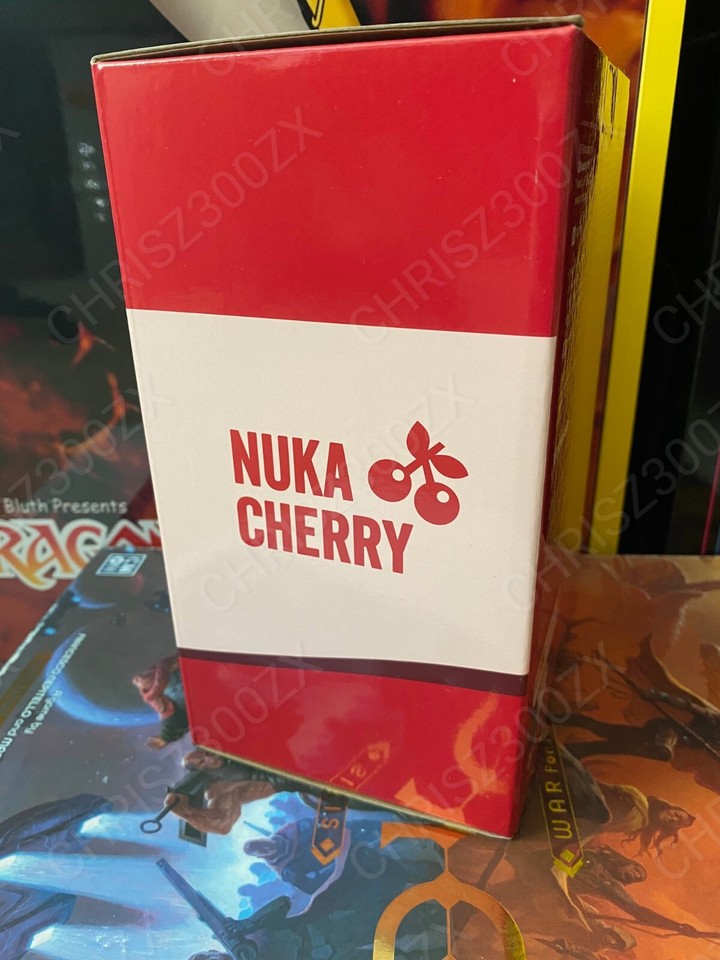 Fallout Nuka Cola Cherry Glass Bottle + 10 Bottle Caps Rocket Replica ...