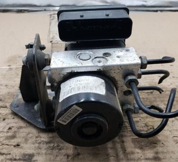 2008-2009 Chevrolet HHR ABS Anti-Lock Brake Pump Control Module ...