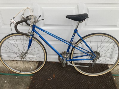 Vintage Bicycles - Vintage Fuji - Nelo's Cycles