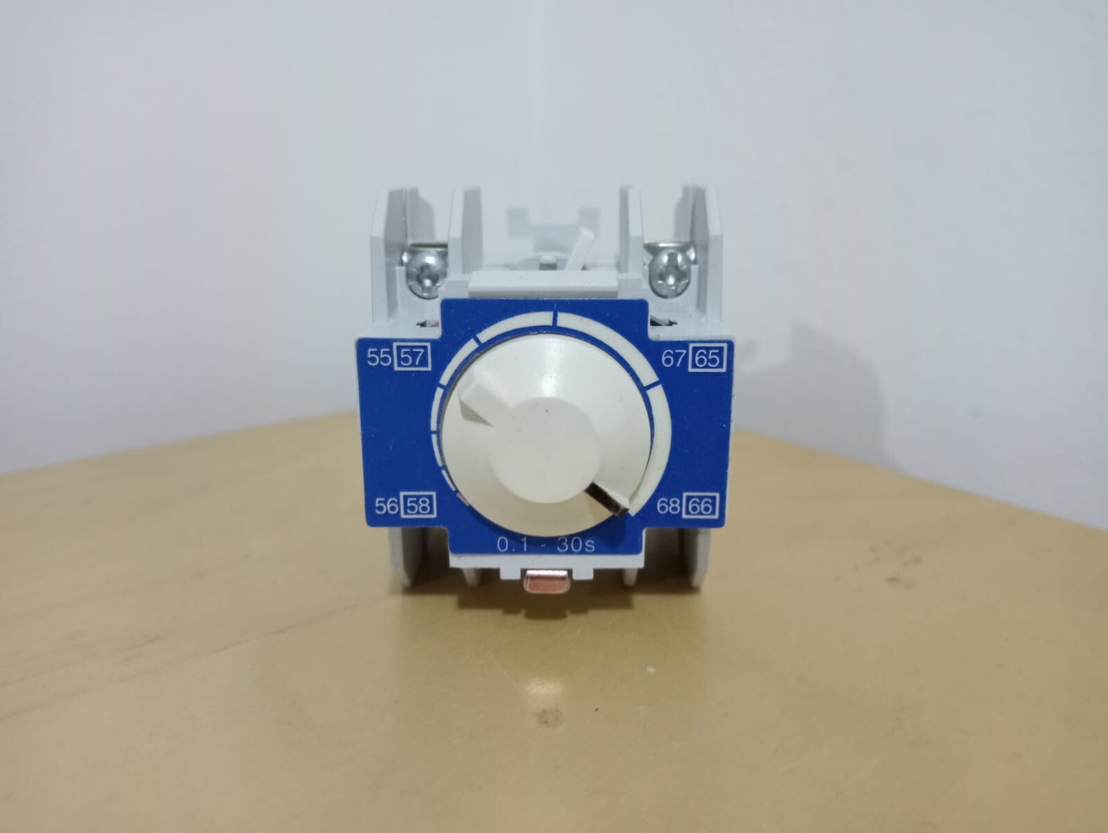 Eaton C320TP1 Pneumatic Timer for sale online | eBay