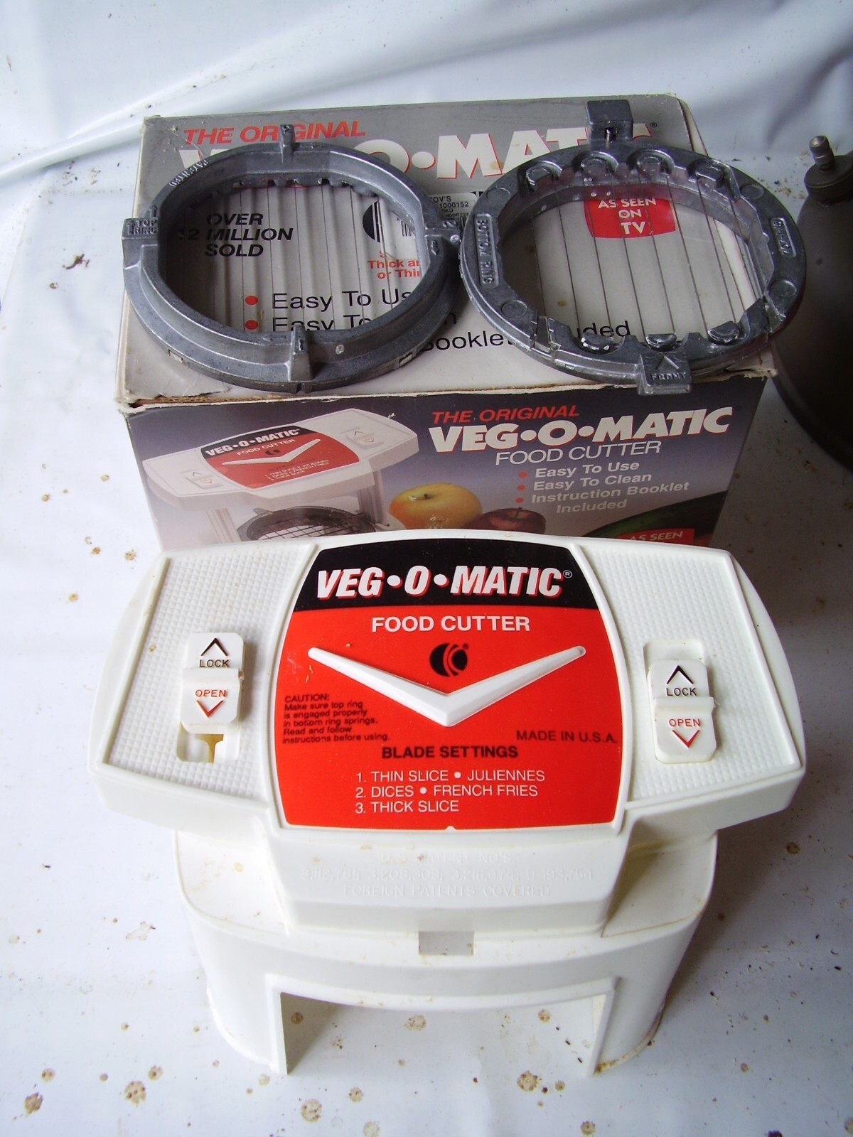 Vintage VEG-O-MATIC Food Preparer Slicer Chopper With 2 Blade Inserts ...