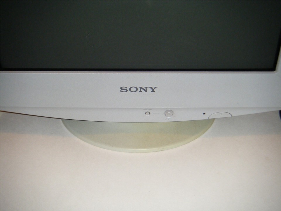 Sony Model CPD-G220R Trinitron 16" Color CRT Computer Monitor (AS-IS ...