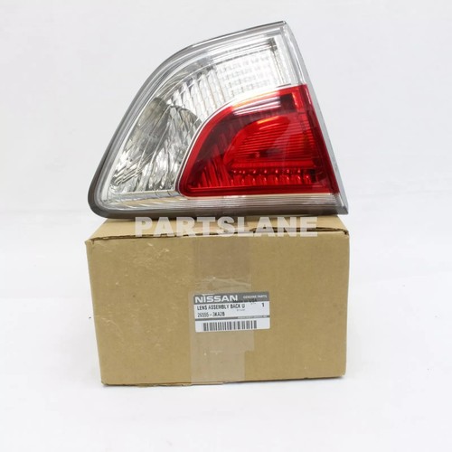 Nissan Pathfinder 2013-2016 OEM Genuine Left Rear Combination Lamp ...
