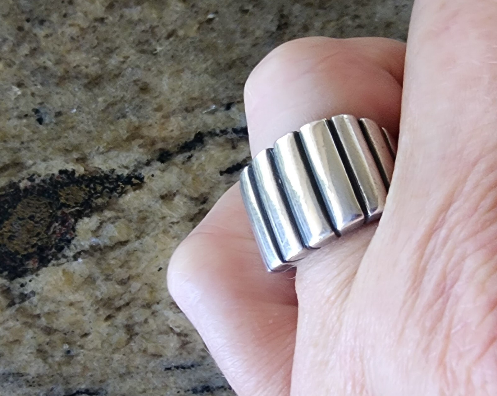 ULTRA Rare! Retired James Avery Ribbed WIDE Sterling … - Gem