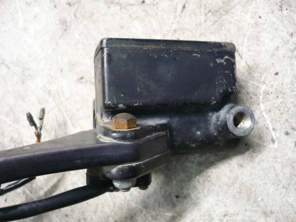 KAWASAKI 81-82 1981 KZ1000 CSR 1000 FRONT BRAKE MASTER CYLINDER OEM ...