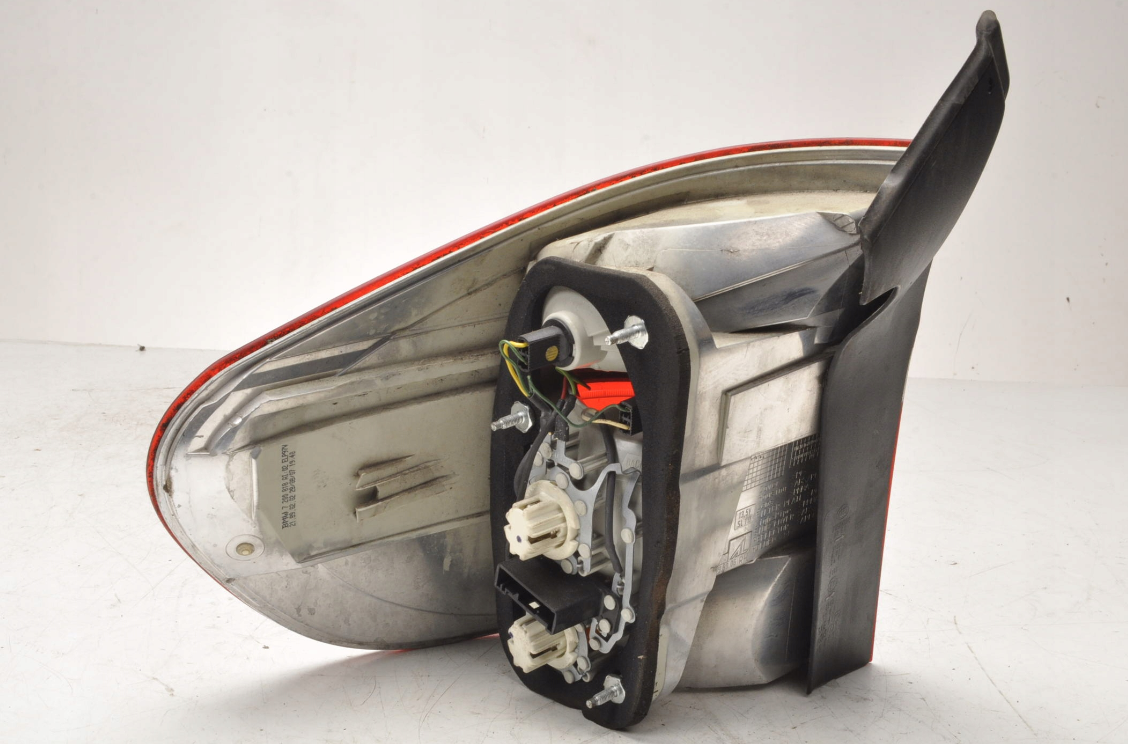 BMW X5 Series E70 Rear Side Panel Right Tail Light 7200818 for sale ...