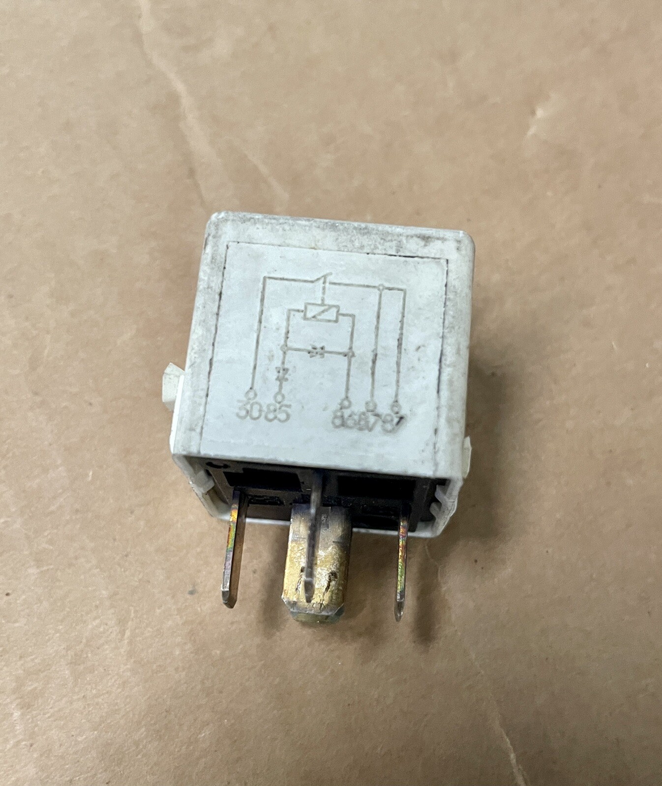 BMW Motronic Relay 12631729004 White 12.63 1729004 Fuel Pump DME Main ...