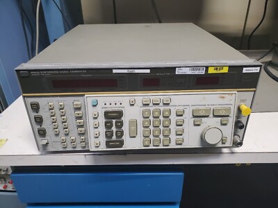 Signal - 8663A Synthesized Signal Generator