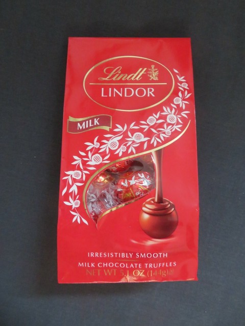 Lindt Lindor Irresistibly Smooth Milk Chocolate Truffles 144g for sale ...