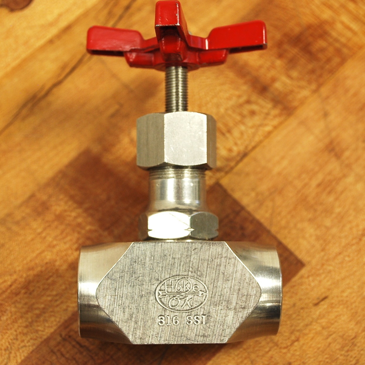 Hoke 2215F8Y Needle Valve, 5000 PSIG, 316SST, 1/2" NPT - NEW | eBay