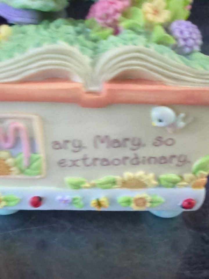 Precious Moments Mary Mary So Extraordinary Trinket Box Storybook ...