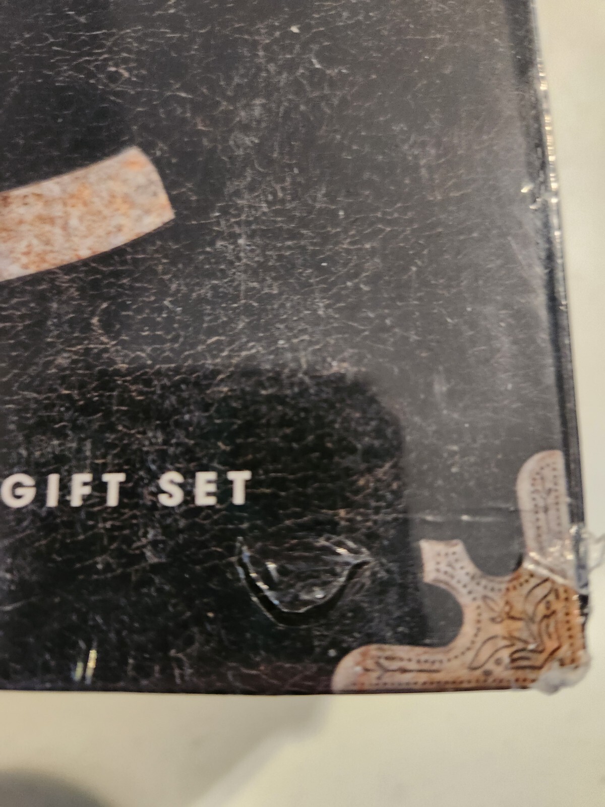 Yellowstone: the Dutton Legacy Collection (Limited Edition Gift Set ...