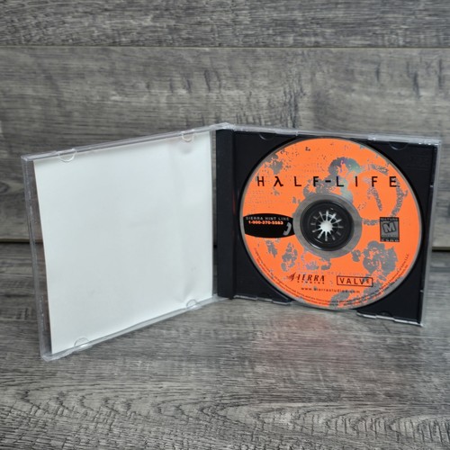 Half-Life Lot - 1 (1998) + 2 Collector's Edition (2004) Sierra OG Valve ...