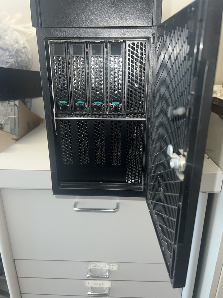 Intel Tower Server P4000 | eBay