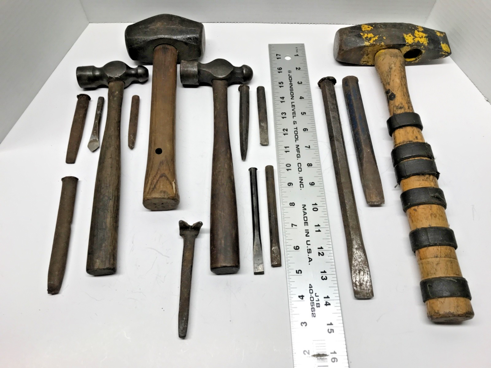 LOT OF VINTAGE BLACKSMITH TOOLS / CHISELS ANVIL FORGE HAMMERS. C | eBay