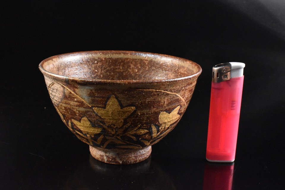 S89: Japanese Iraho-ware Youhen pattern Flower paint TEA BOWL, auto w ...