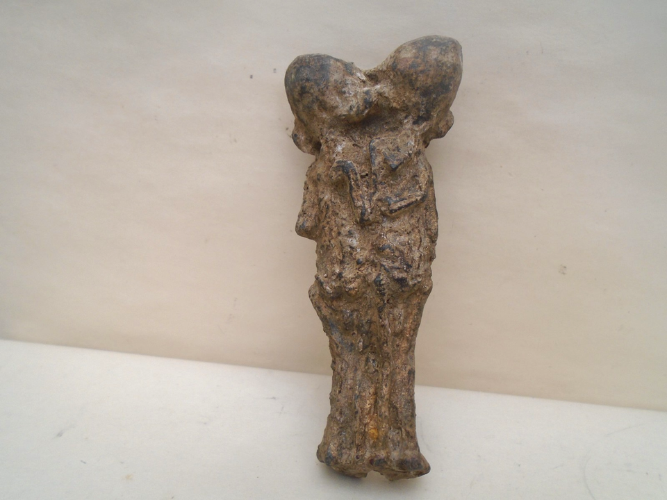 Strange macabre twin fetus ghost talisman ODD ALIEN LIKE CURIOSITY ...