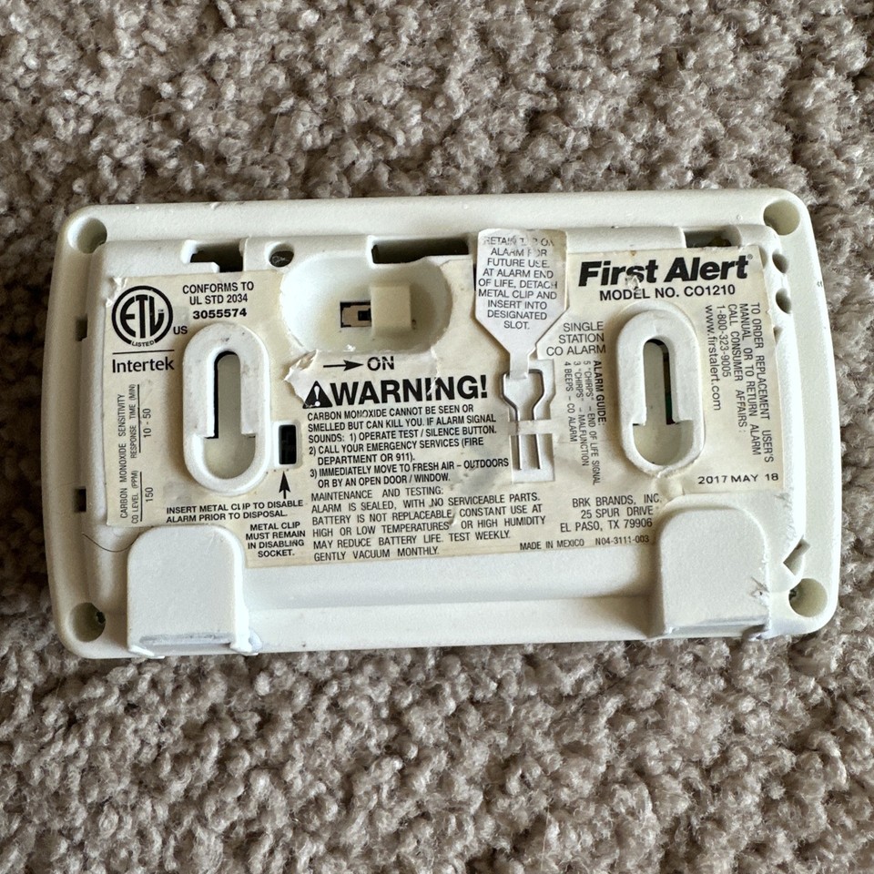 First Alert CO1210 Multi-Function Digital Dispaly Carbon Monoxide ...