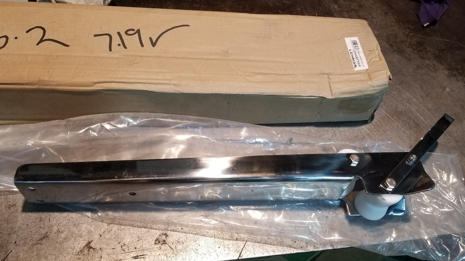 Lewmar 66840009 Stainless Steel Bow Roller for Delta Boat Anchors 14 ...