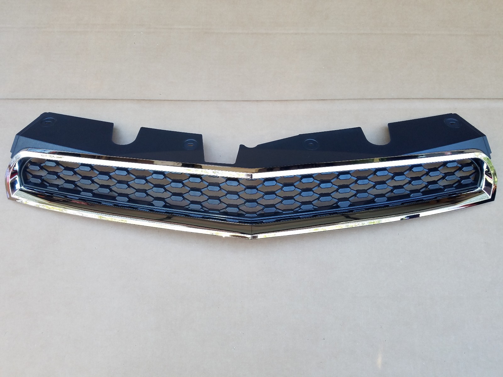 fits 2010-2015 EQUINOX Front Bumper Radiator Grille Top Upper NEW ...