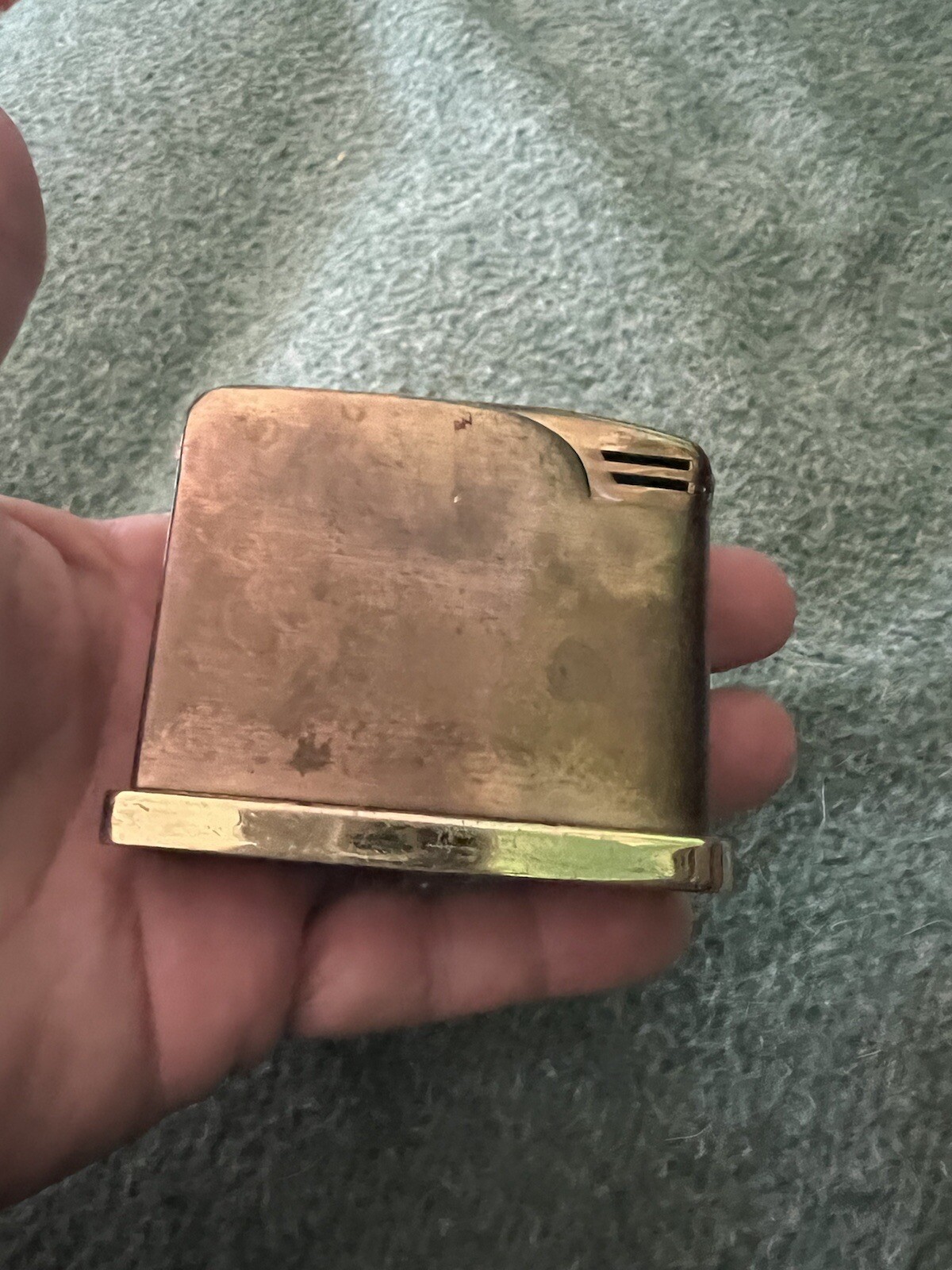 1961 MONARCH Brass CIGARETTE LIGHTER with WORLD MEDALLION Push BUTTON ...