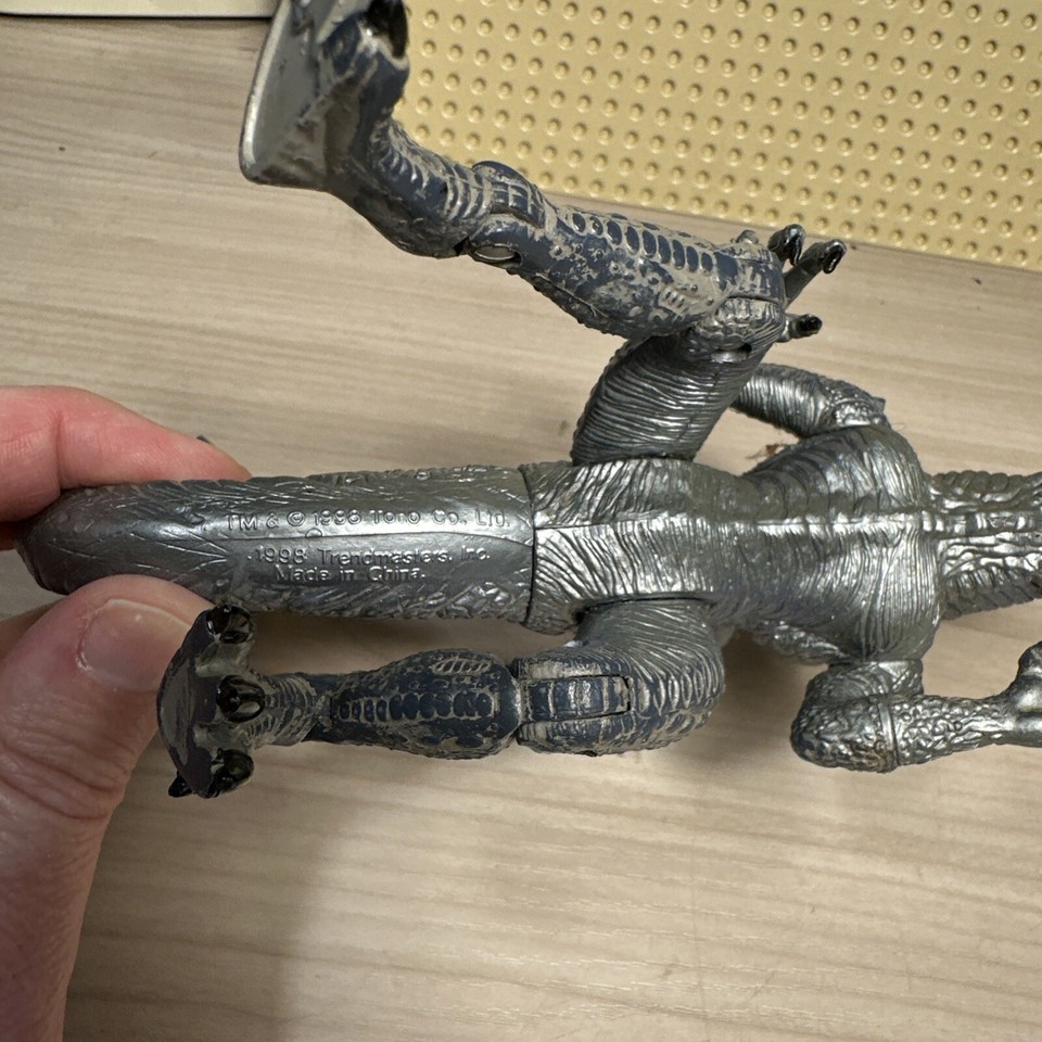 Vintage Godzilla Combat Claw Figure 1998 Trendmasters Rare | eBay