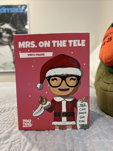 Toby On The Tele YouTooz (Christmas Edition) | eBay
