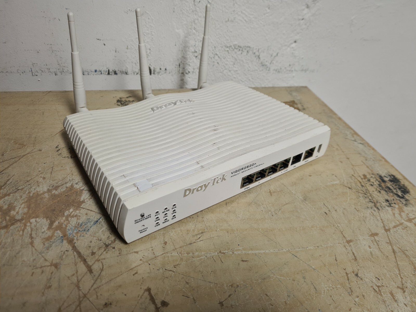 DrayTek Vigor 2820N 300 Mbps Wireless N Router (V2820N) online kaufen ...