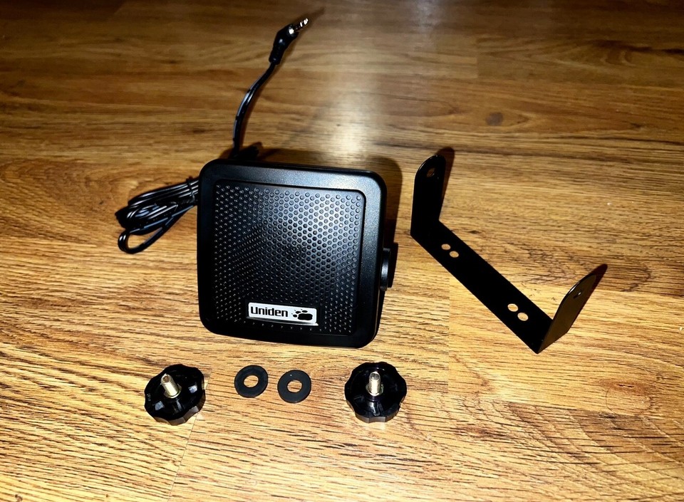 UNIDEN BCT15X BEARTRACKER & UNIDEN BEARCAT BC246T TRUNKTRACKER SCANNER ...