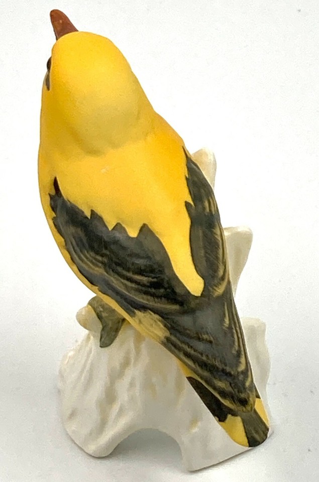 Goebel Yellow Oriole Porcelain Bird Figurine West Germany (small chip ...