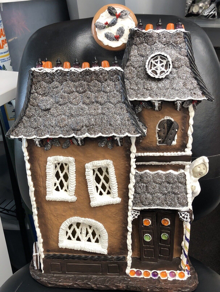 2008 Traditions by Byers' Choice Lighted Haunted Gingerbread Halloween ...
