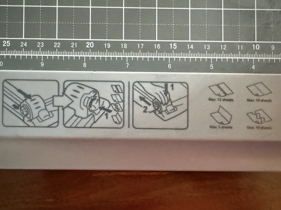 Jielisi 4 in 1 Blade 18” Rotary Trimmer Cutter Perforate & Scallop ...