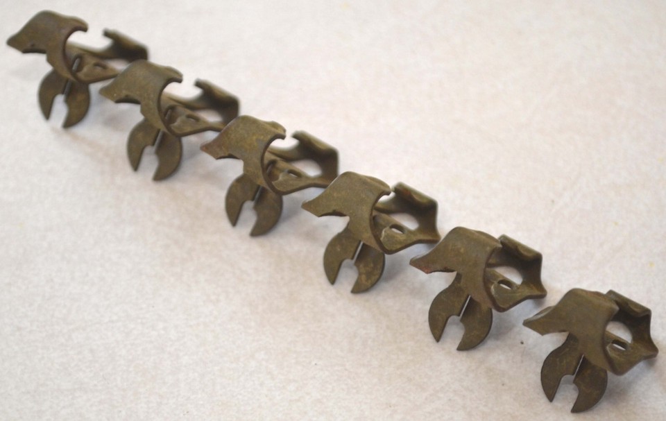 NOS 1959-1972 Ford Fuel & Brake Line Frame Clips (x6), 1961-1972 ...